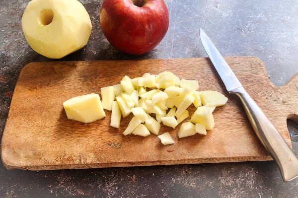 Apfelkuchen mit Pudding: Fruchtig, cremig, knusprig