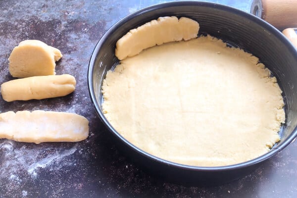 Apfelkuchen mit Pudding: Fruchtig, cremig, knusprig