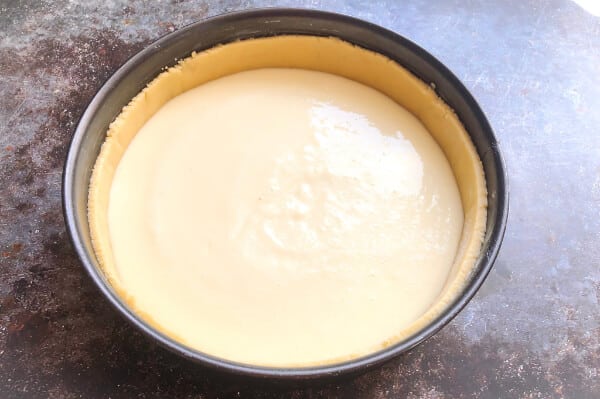 Apfelkuchen mit Pudding: Fruchtig, cremig, knusprig