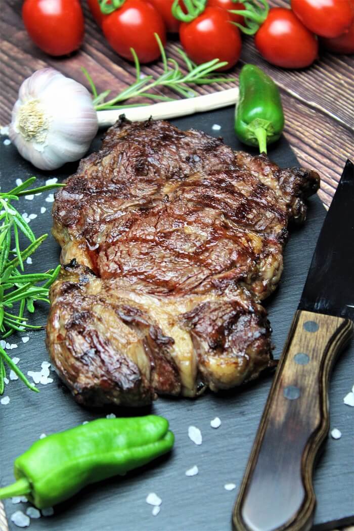 Ribeye grillen: so gelingt das feine Rindersteak perfekt