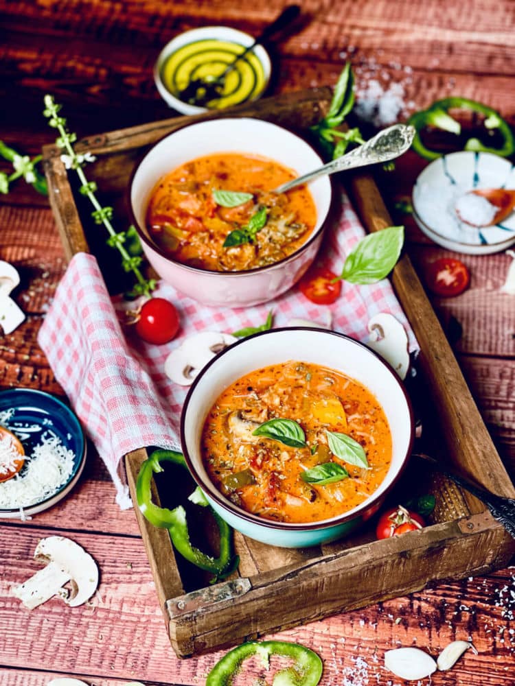 Pizzasuppe Rezept: So klappt die 80er Partysuppe | diefrauamgrill