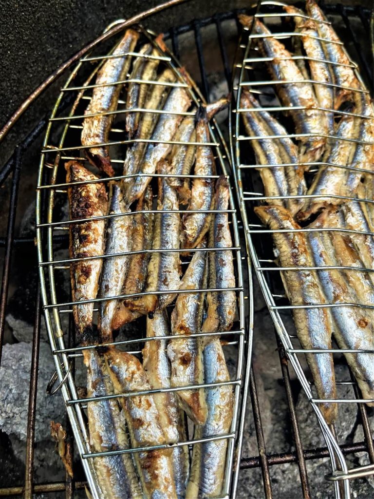 Sardinen & Sardellen grillen | mediterranes Fingerfood