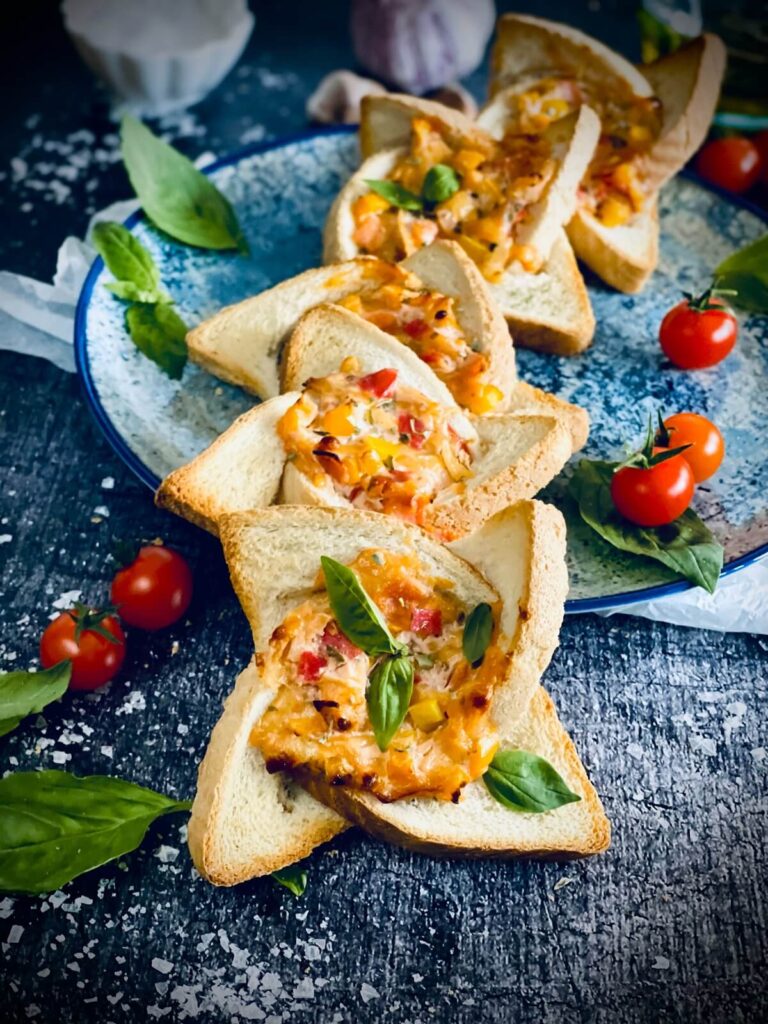 Pizza Toast | schnelles Fingerfood für Party und Familie